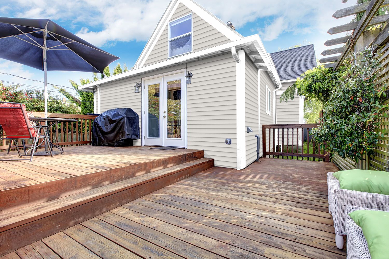 Top 5 Best Siding Choices for Weather Resistance - Renoworks